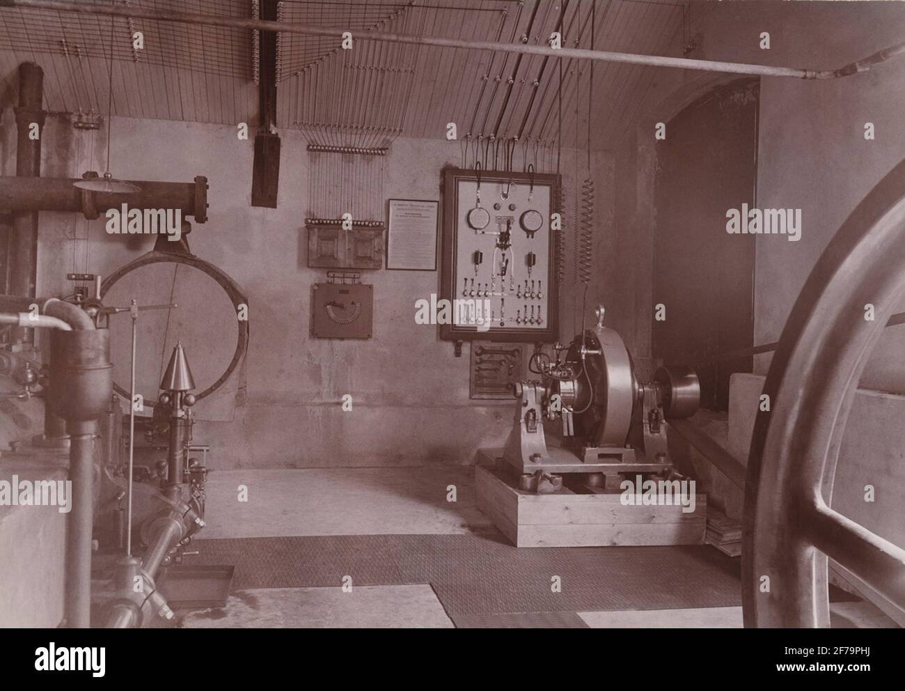 Electric industry. Dynamic machine. Picture from the magazine home's ...