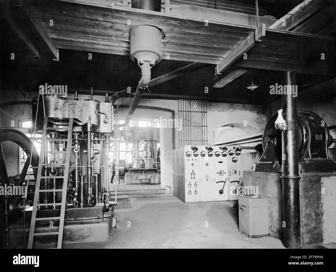 Electrical engines hi-res stock photography and images - Alamy
