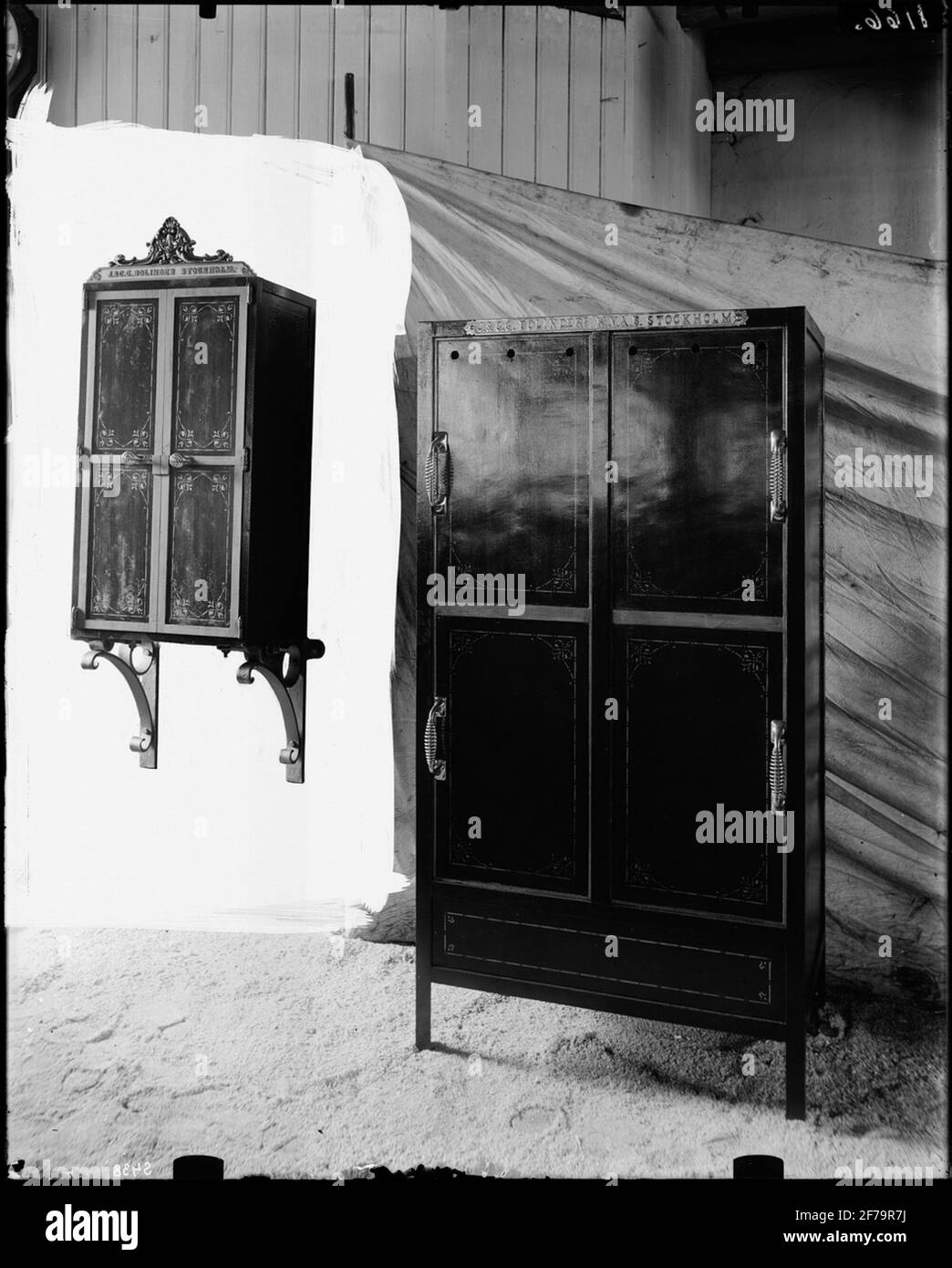 Controlled temperature Black and White Stock Photos & Images - Alamy