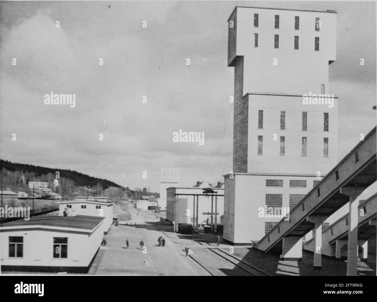 Coal building office architecture Black and White Stock Photos & Images ...