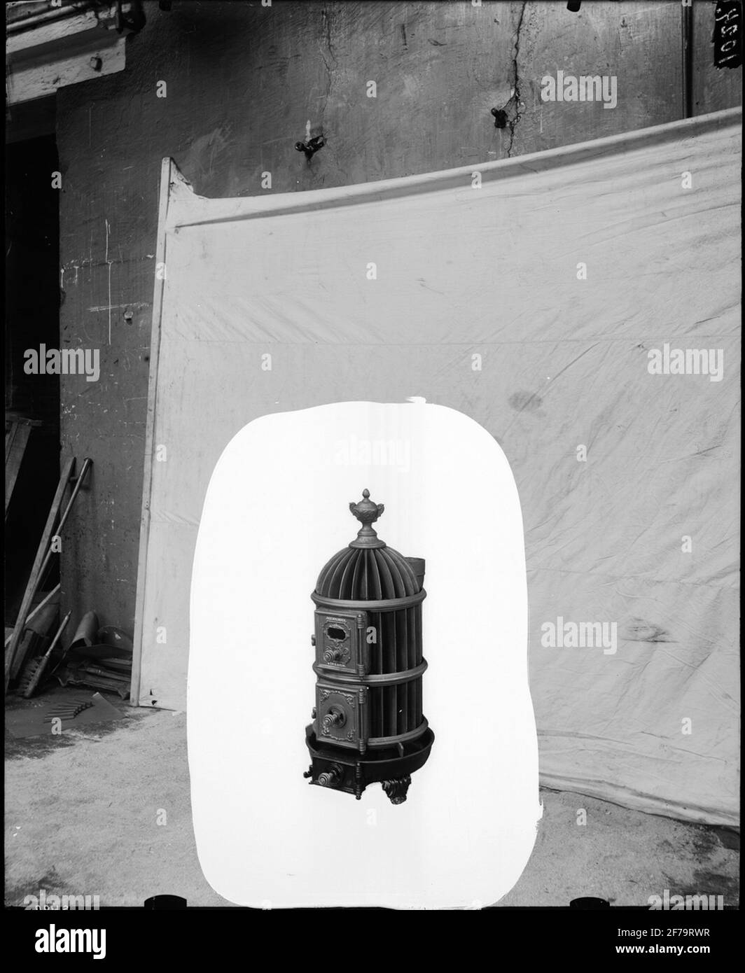 Round features Black and White Stock Photos & Images - Alamy