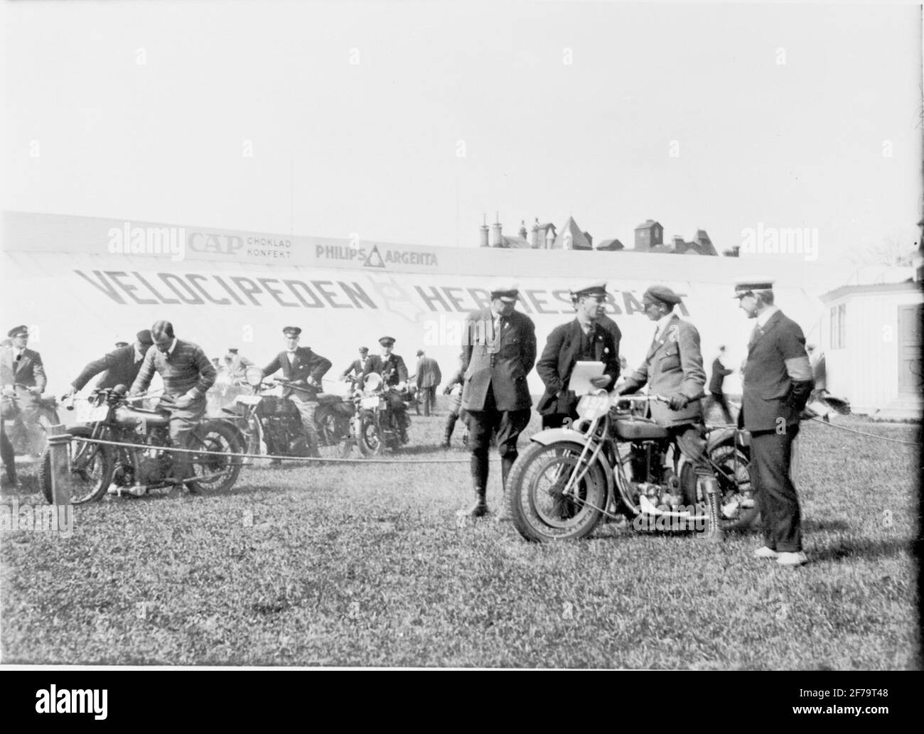 Historical motorcycle racing hi-res stock photography and images - Alamy