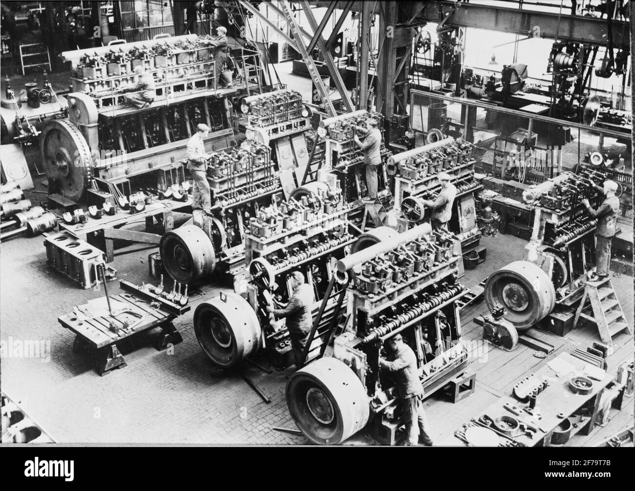 Four stroke engines hi-res stock photography and images - Alamy