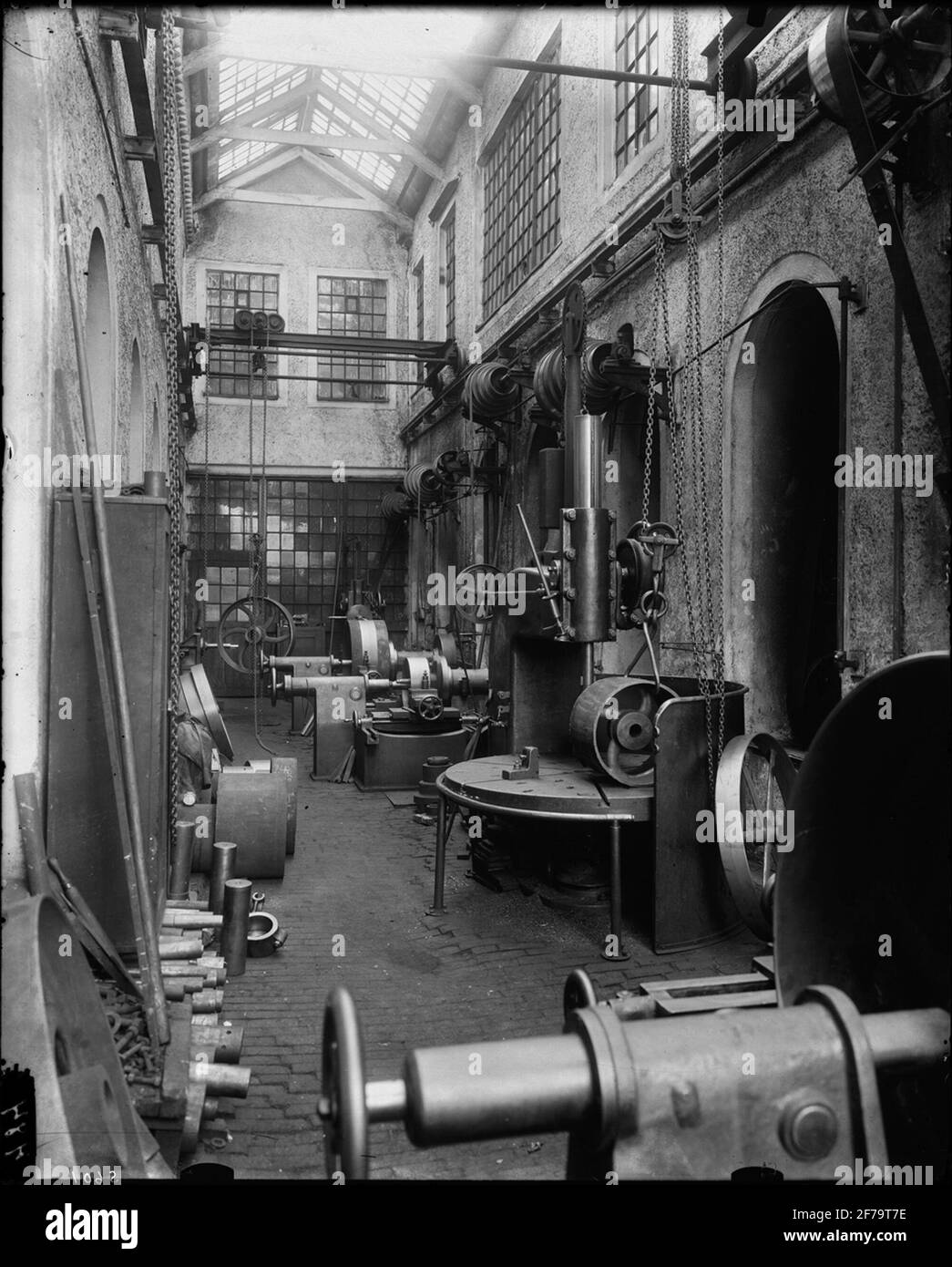 Mechanical drilling Black and White Stock Photos & Images - Alamy