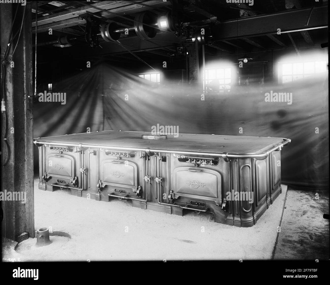 Gas stove for restaurant kitchen Stock Photo - Alamy