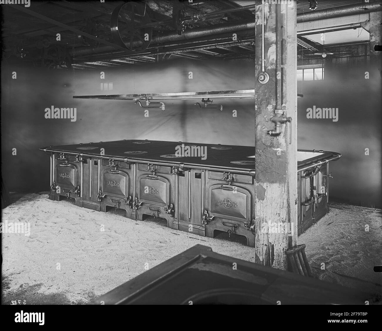 Kitchen work area Black and White Stock Photos & Images - Alamy