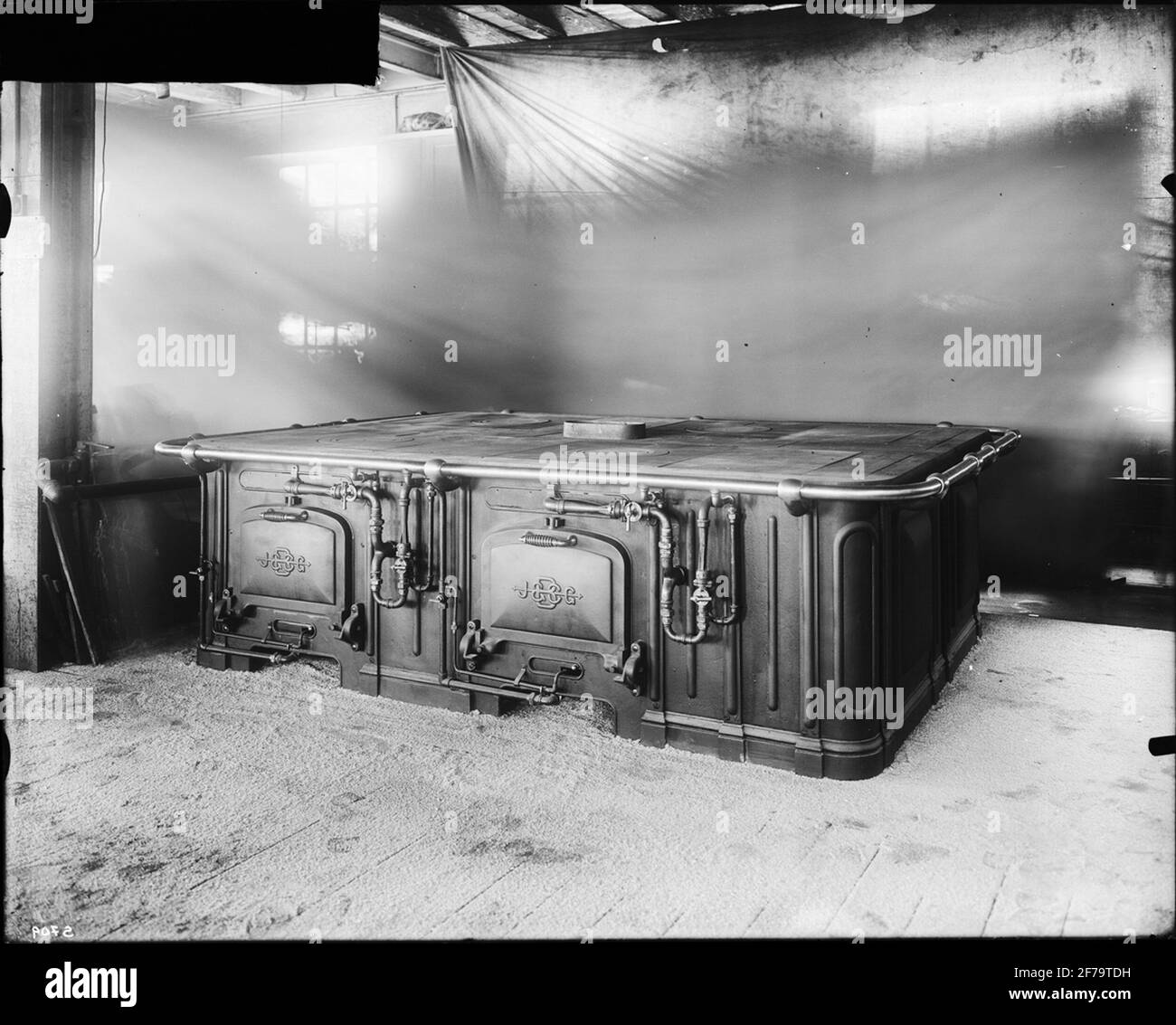 Restaurant performance Black and White Stock Photos & Images - Alamy