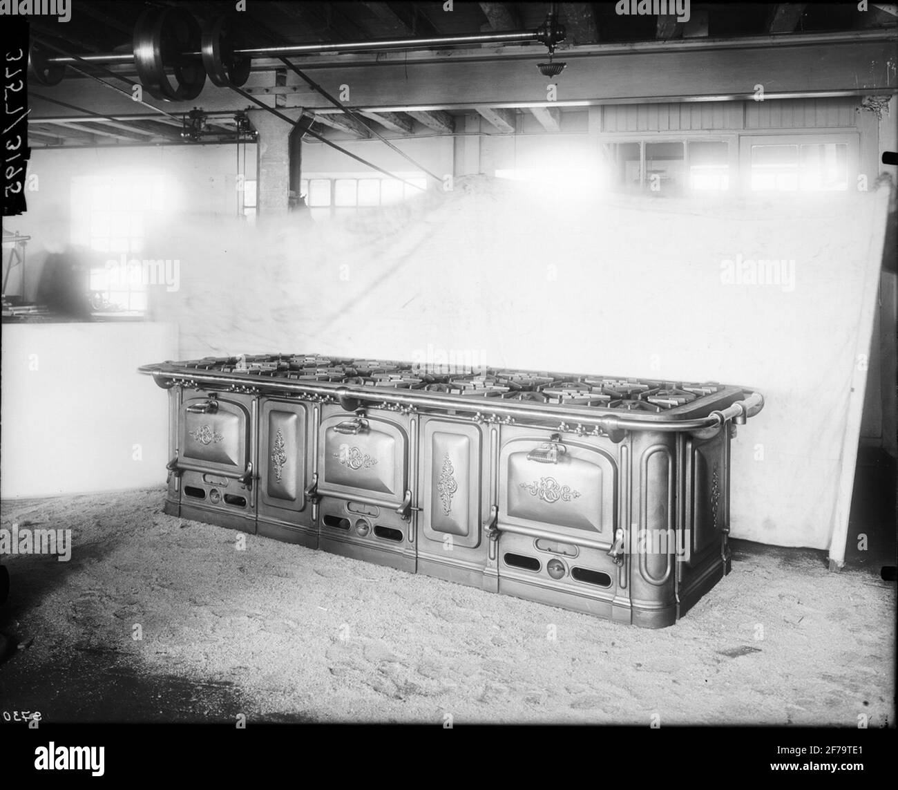 Stove with gas, for restaurant kitchen Stock Photo - Alamy
