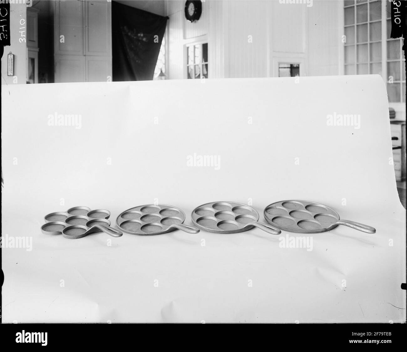 Plating factory hi-res stock photography and images - Alamy