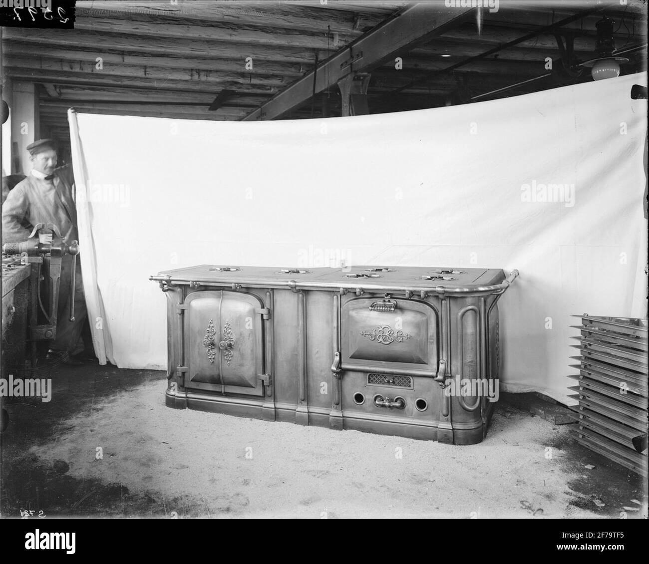 Modern restaurant technology Black and White Stock Photos & Images - Alamy