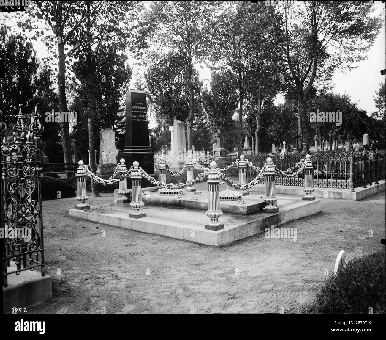 Major grave with 9 pedestals, chain, burial decks and rings Stock Photo ...