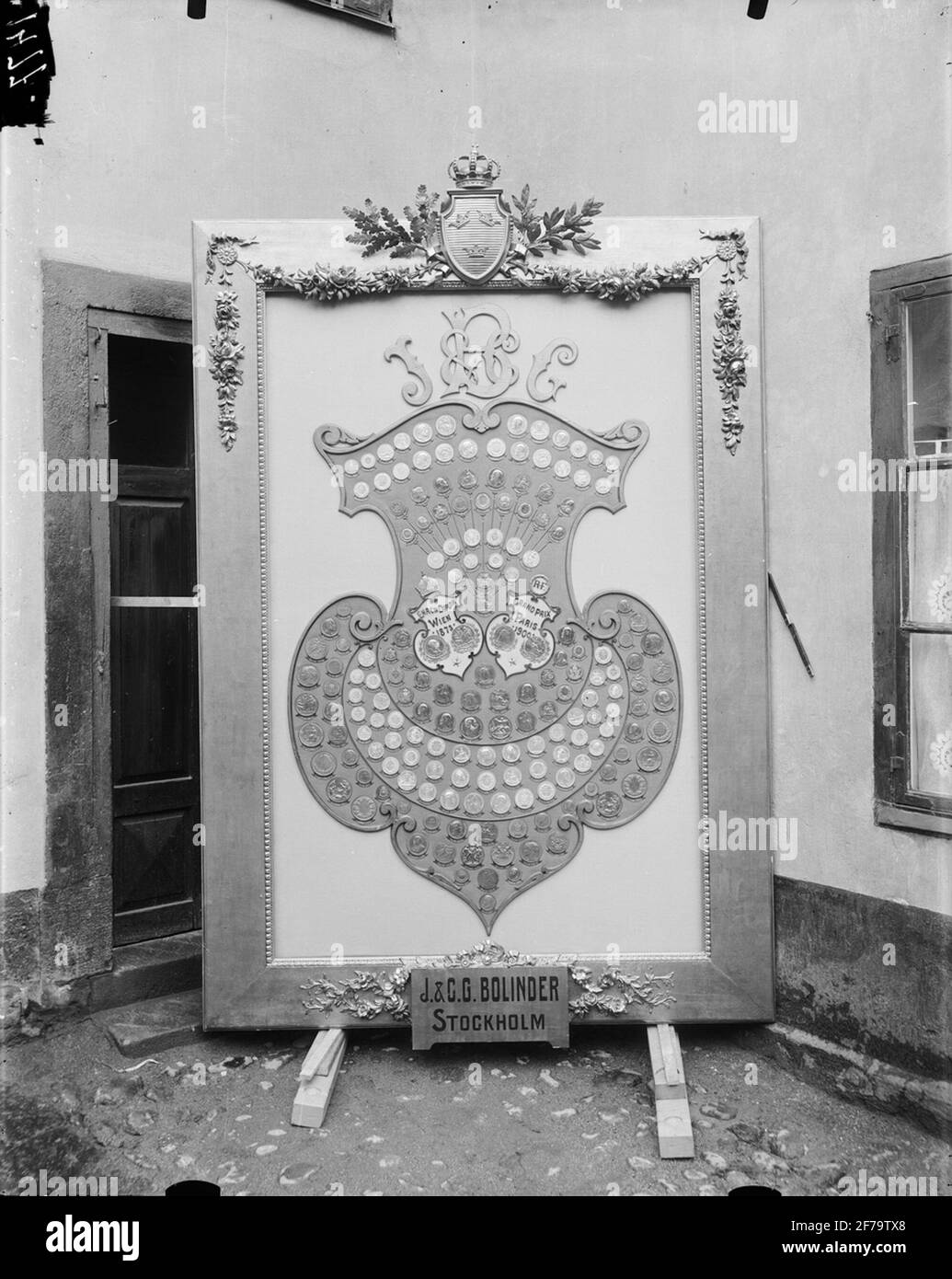 Historical emblems hi-res stock photography and images - Alamy