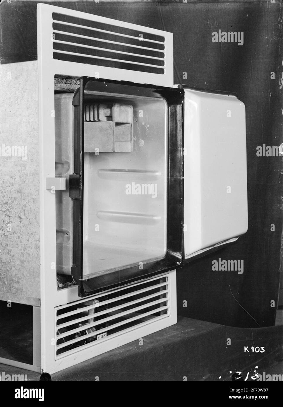 Low cost home in Black and White Stock Photos & Images - Alamy