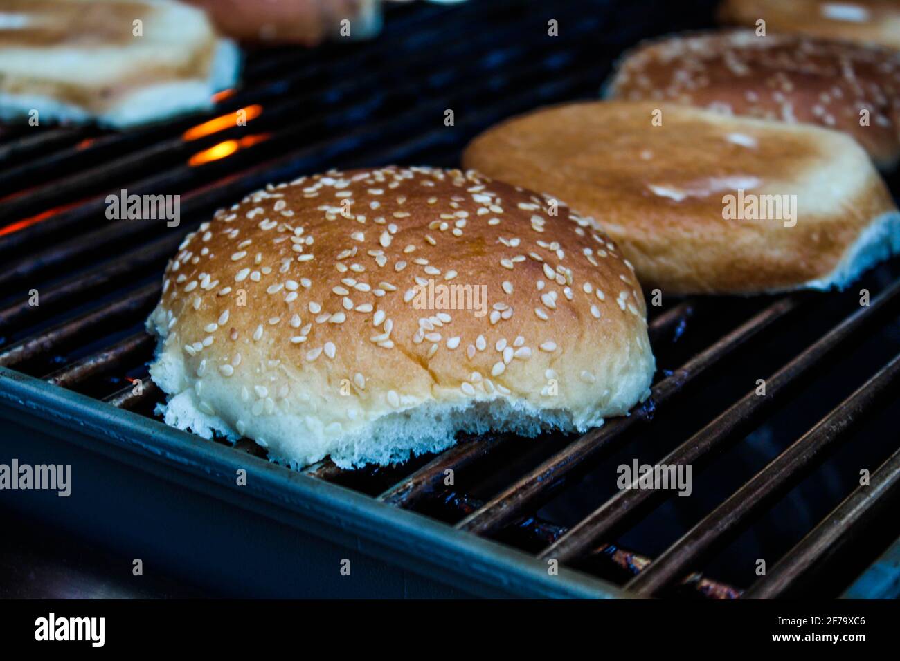 Grill texture hi-res stock photography and images - Alamy