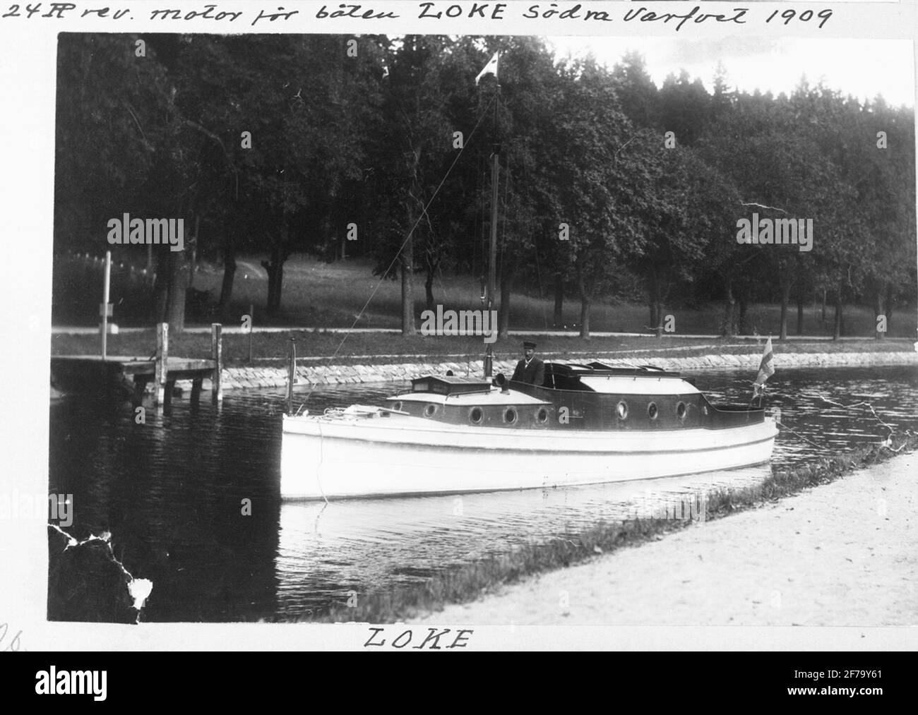 The boat "Loke" built at the southern yard with a 24 hp rev. motor from ...
