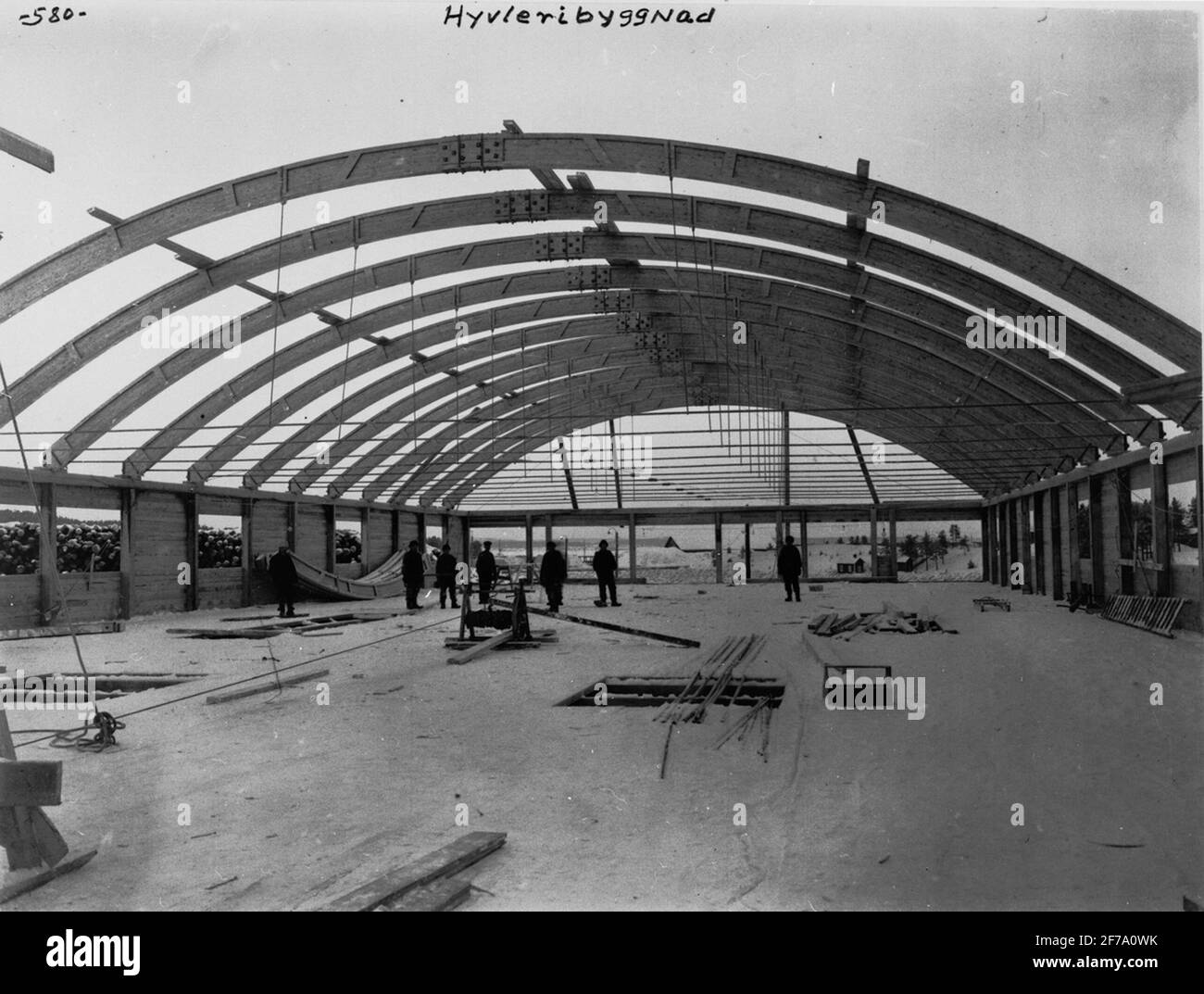 Plate building under construction of AB cantilever wood structures ...