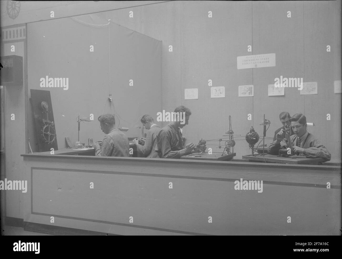 The craft propaganda exhibition: gear wheel production. Organizer ...