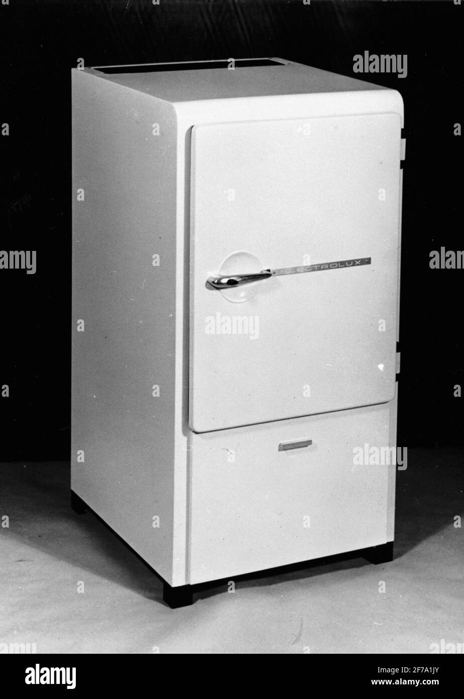 Refrigerator LK200. Proposal for 60 liters tropical cabinets Stock ...