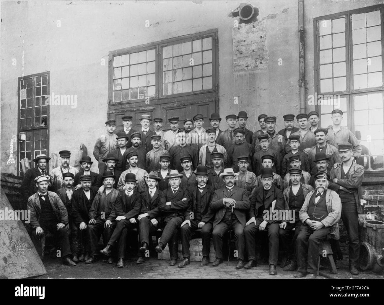 Shipyard staff Black and White Stock Photos & Images - Alamy