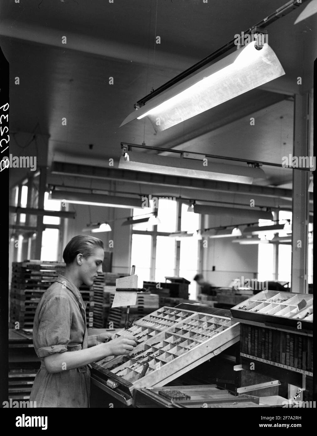 Fluorescent light manufacturing Black and White Stock Photos & Images ...