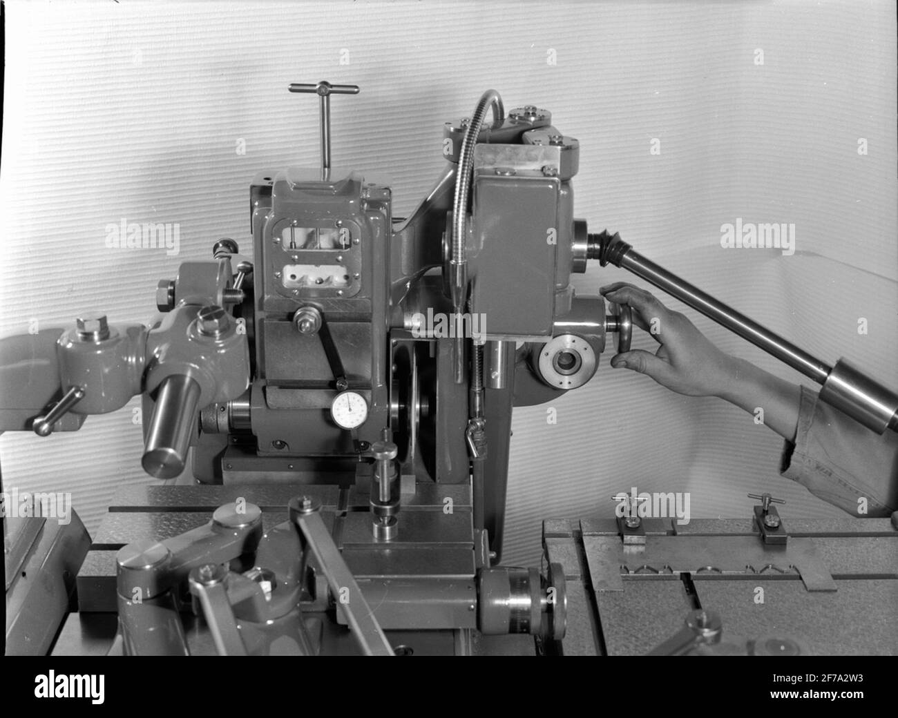 Demonstration of machine hi-res stock photography and images - Alamy