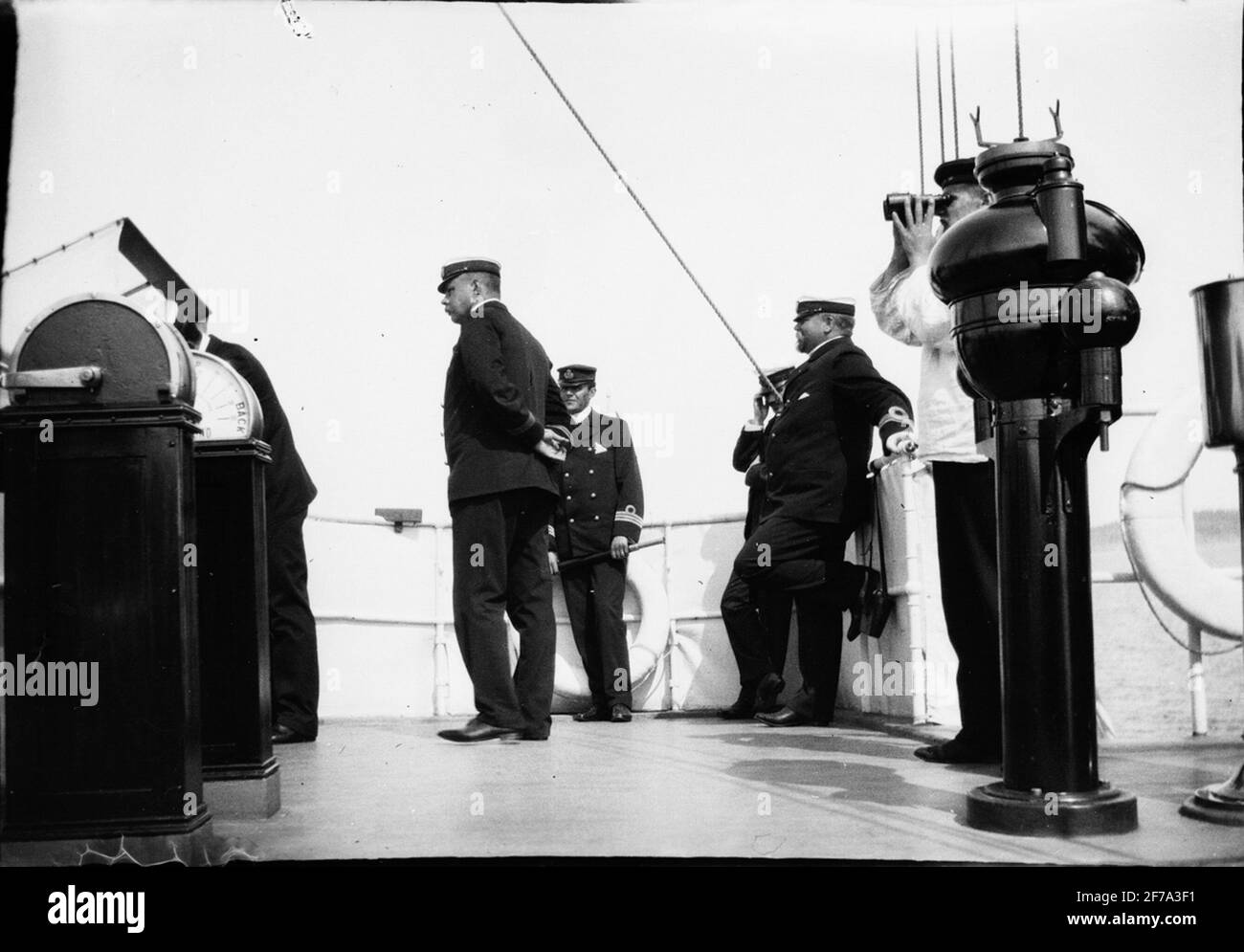 Hms queen victoria Black and White Stock Photos & Images - Alamy