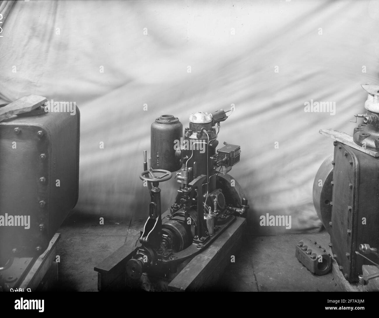 1 cyl marine engine with rotatable leaves (12hp Stock Photo - Alamy