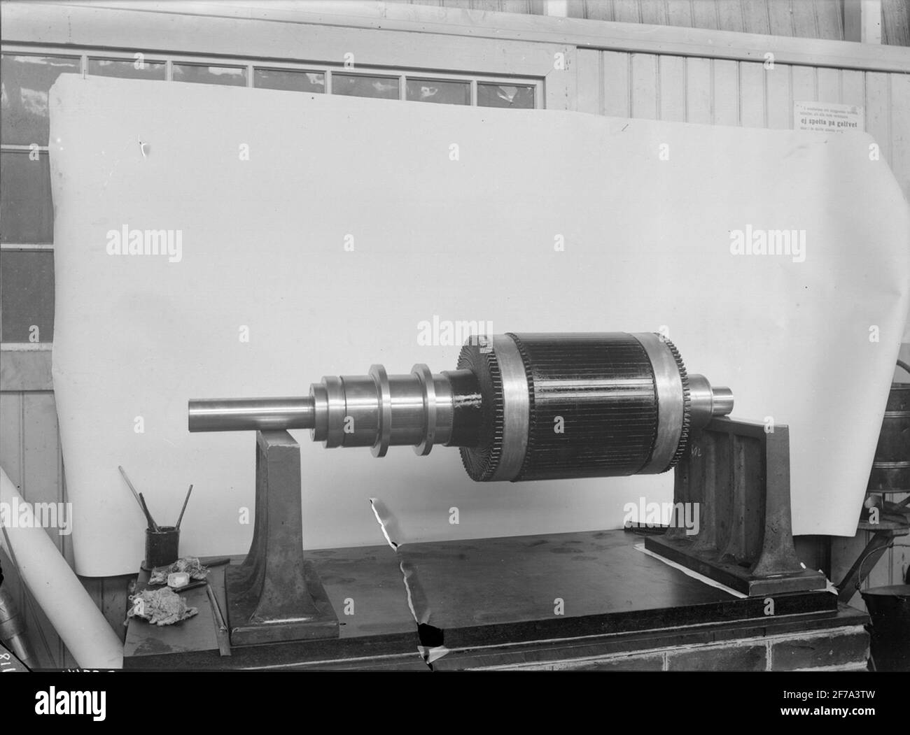 Indicator to 200 kW DC generator, System Deri Stock Photo - Alamy