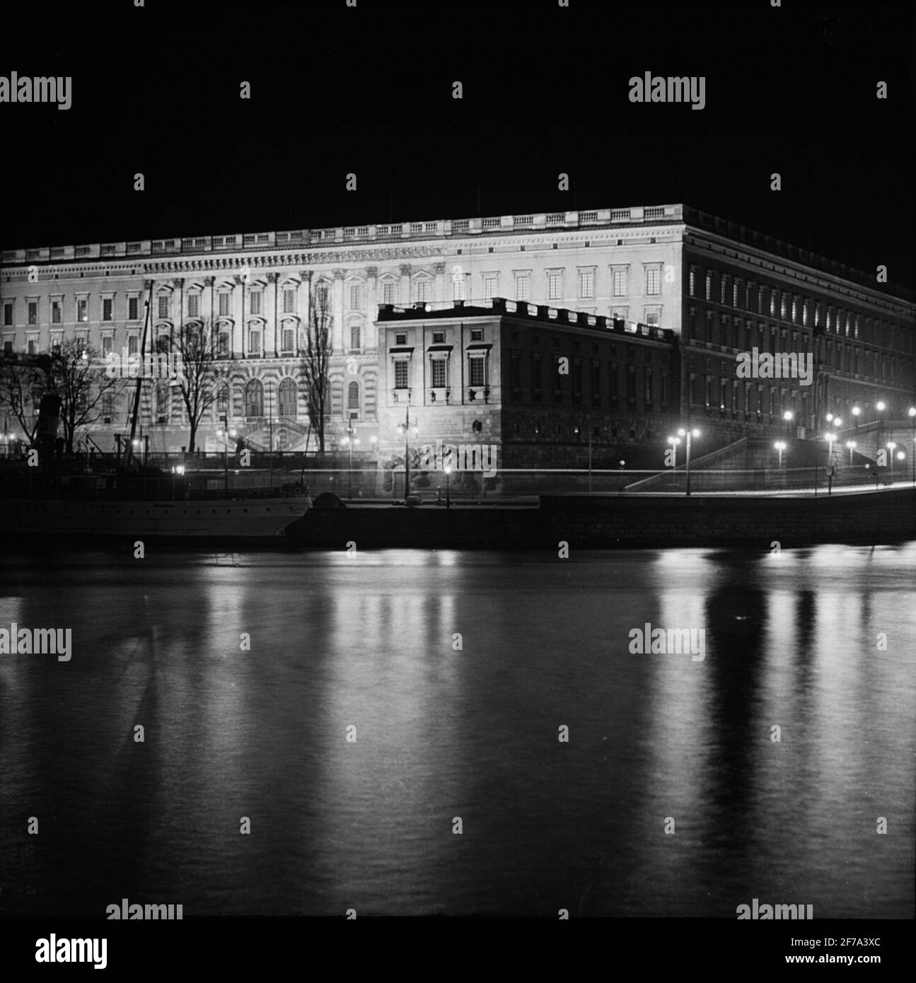 Images associated Black and White Stock Photos & Images - Alamy