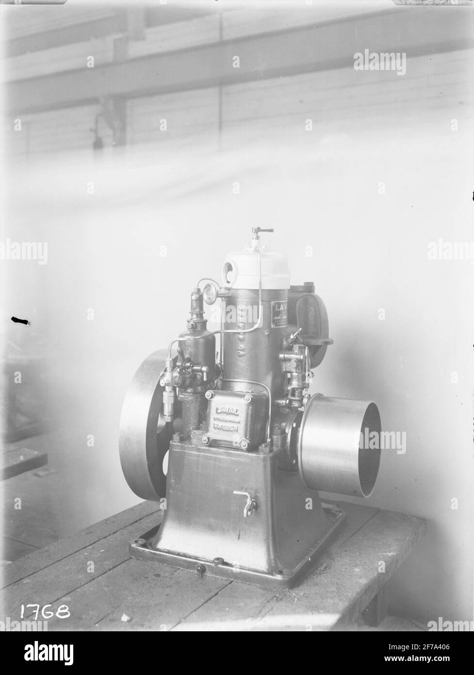 1 cyl hi-res stock photography and images - Alamy