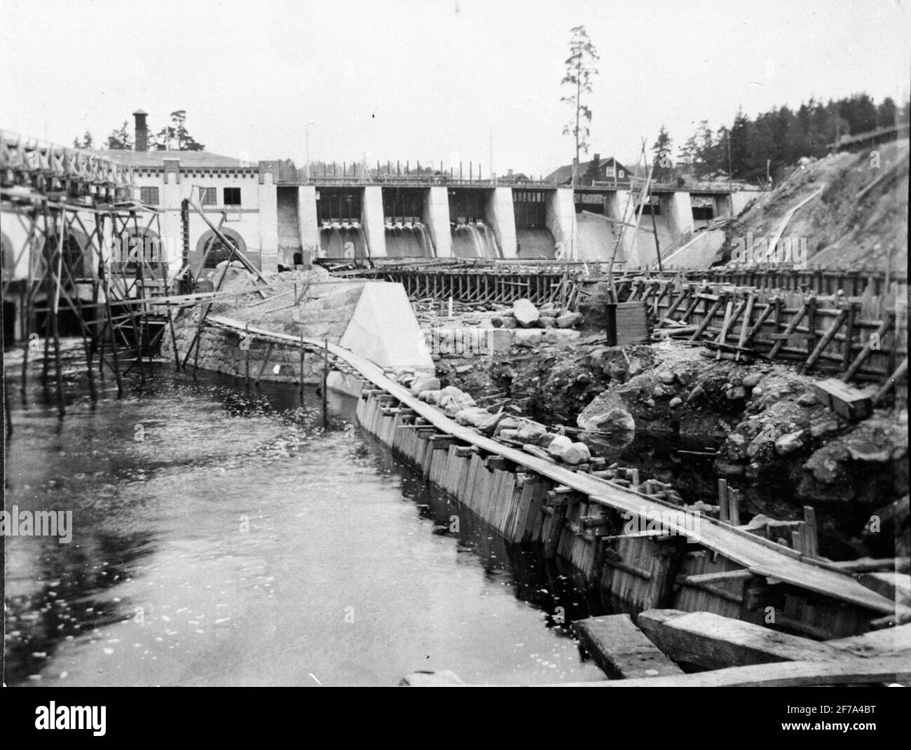 Downstream view hi-res stock photography and images - Alamy