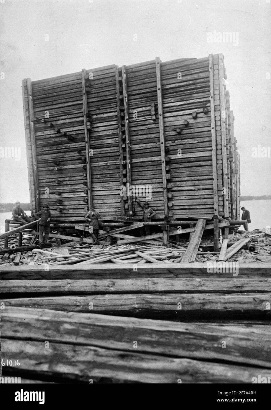 Architecture construction work building Black and White Stock Photos ...