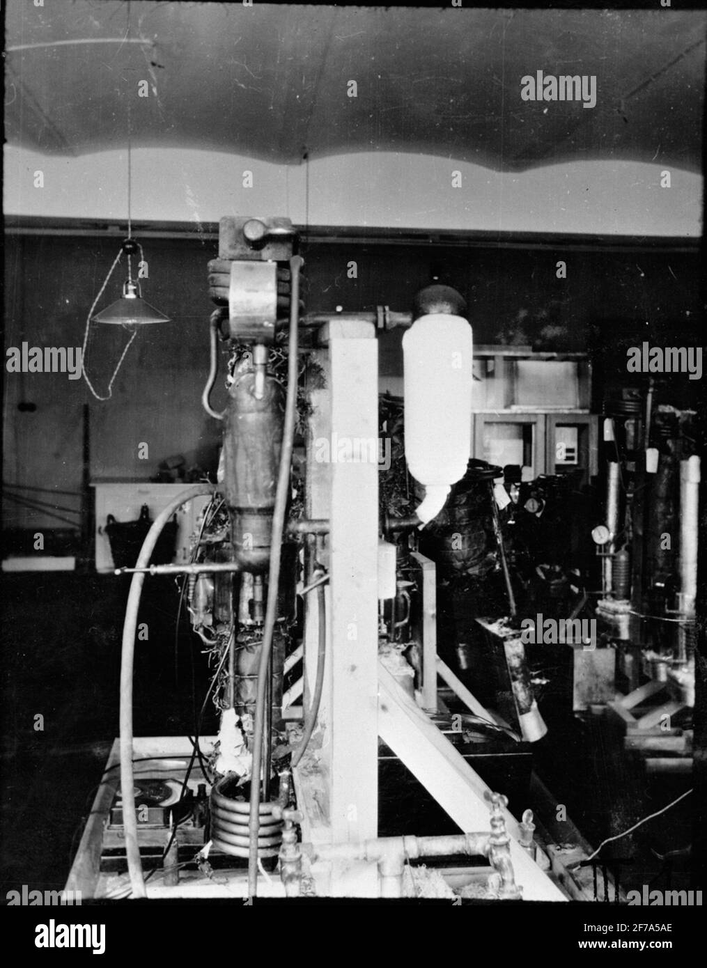 The Electrolux laboratory. Elf. Pump with S-valve. 1st try the ...