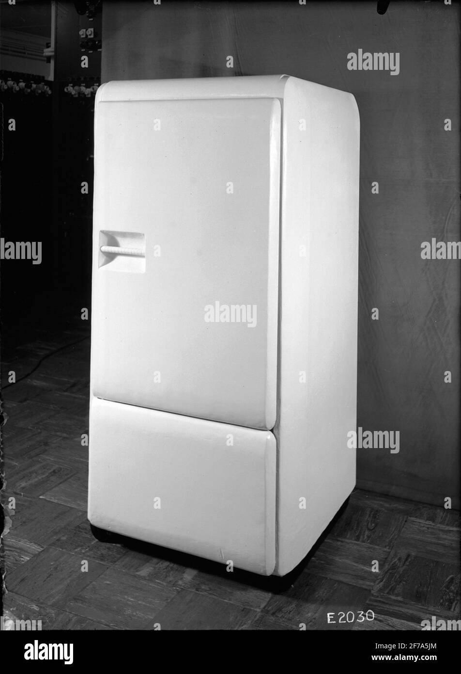 6 kbft. Refrigerator, suggestions Otto, right side Stock Photo - Alamy