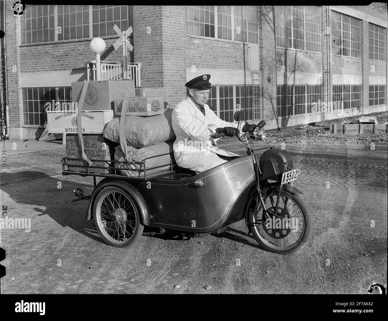 Man bicycle riding on Black and White Stock Photos & Images - Alamy