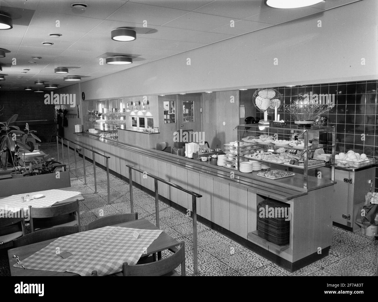 Bar counter giving the outside. >> Stock Photo - Alamy