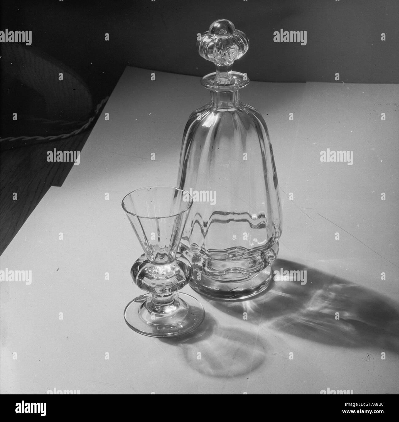 Its history production Black and White Stock Photos & Images - Alamy