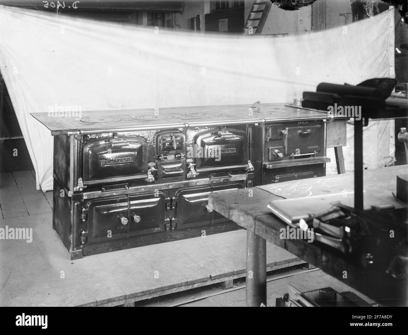 The year 1935 hi-res stock photography and images - Alamy