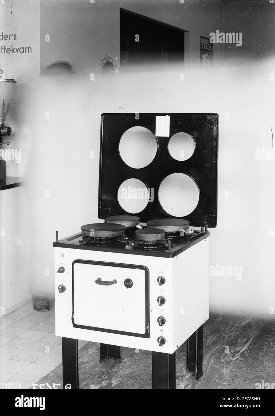 Electric stove. Electric stove. Front. >> Stock Photo - Alamy