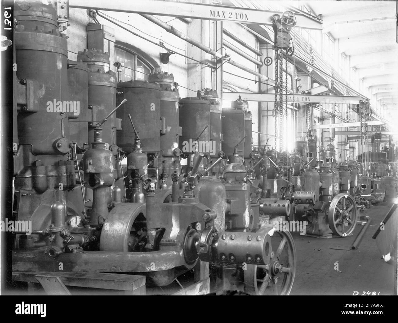Large hall architecture Black and White Stock Photos & Images - Alamy