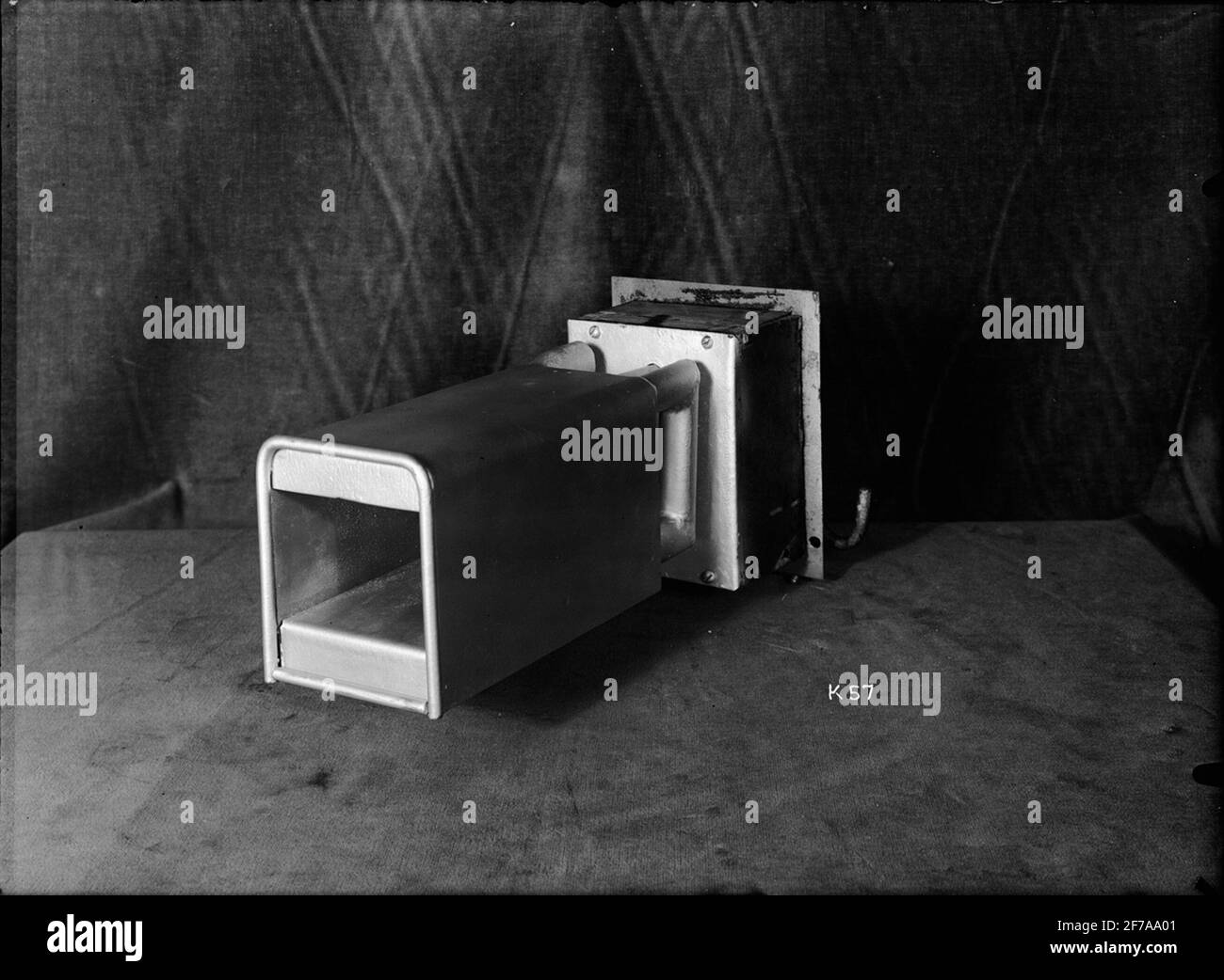 Radiator manufacturing hi-res stock photography and images - Alamy