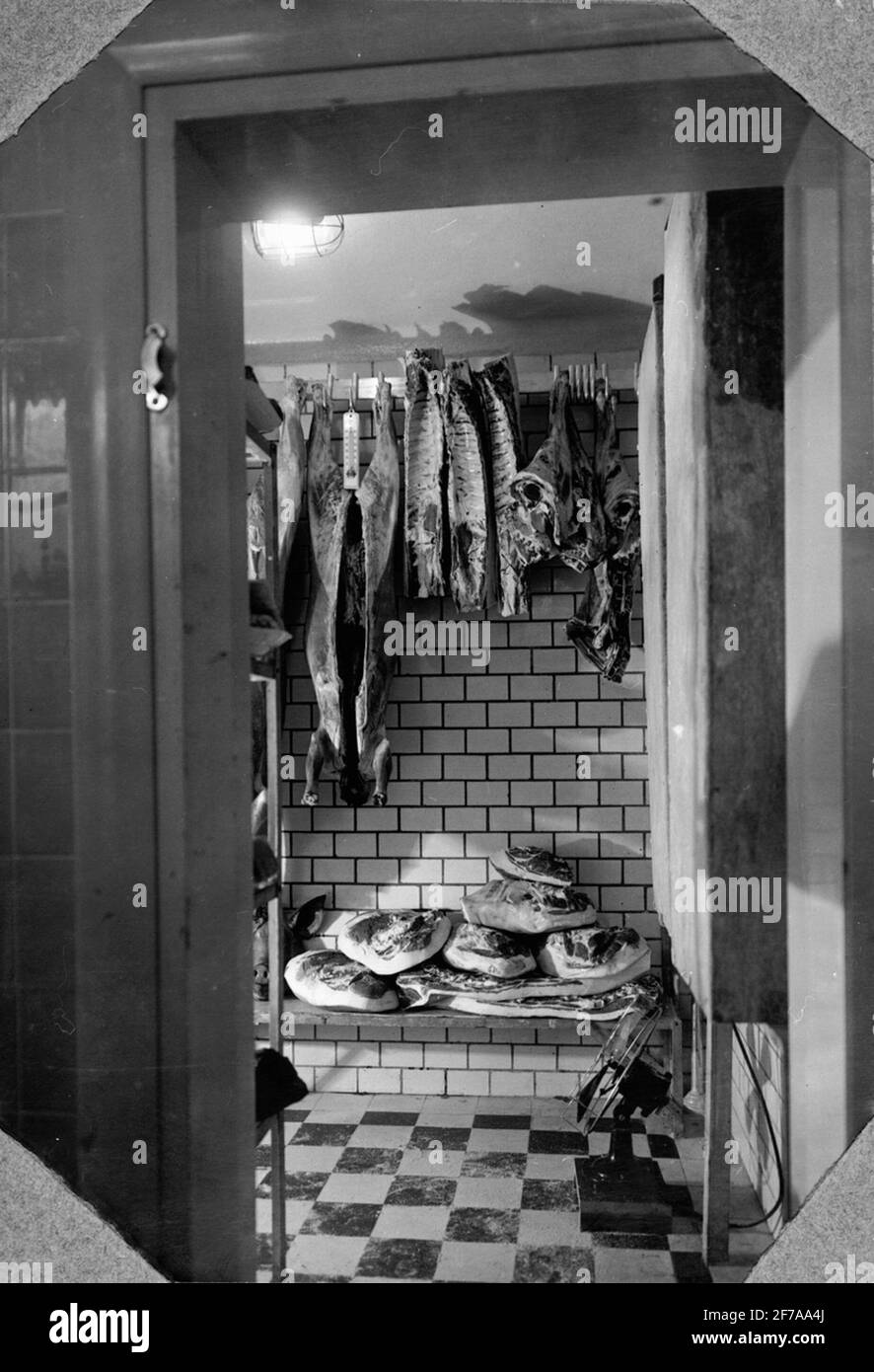 Cooling room Black and White Stock Photos & Images - Alamy