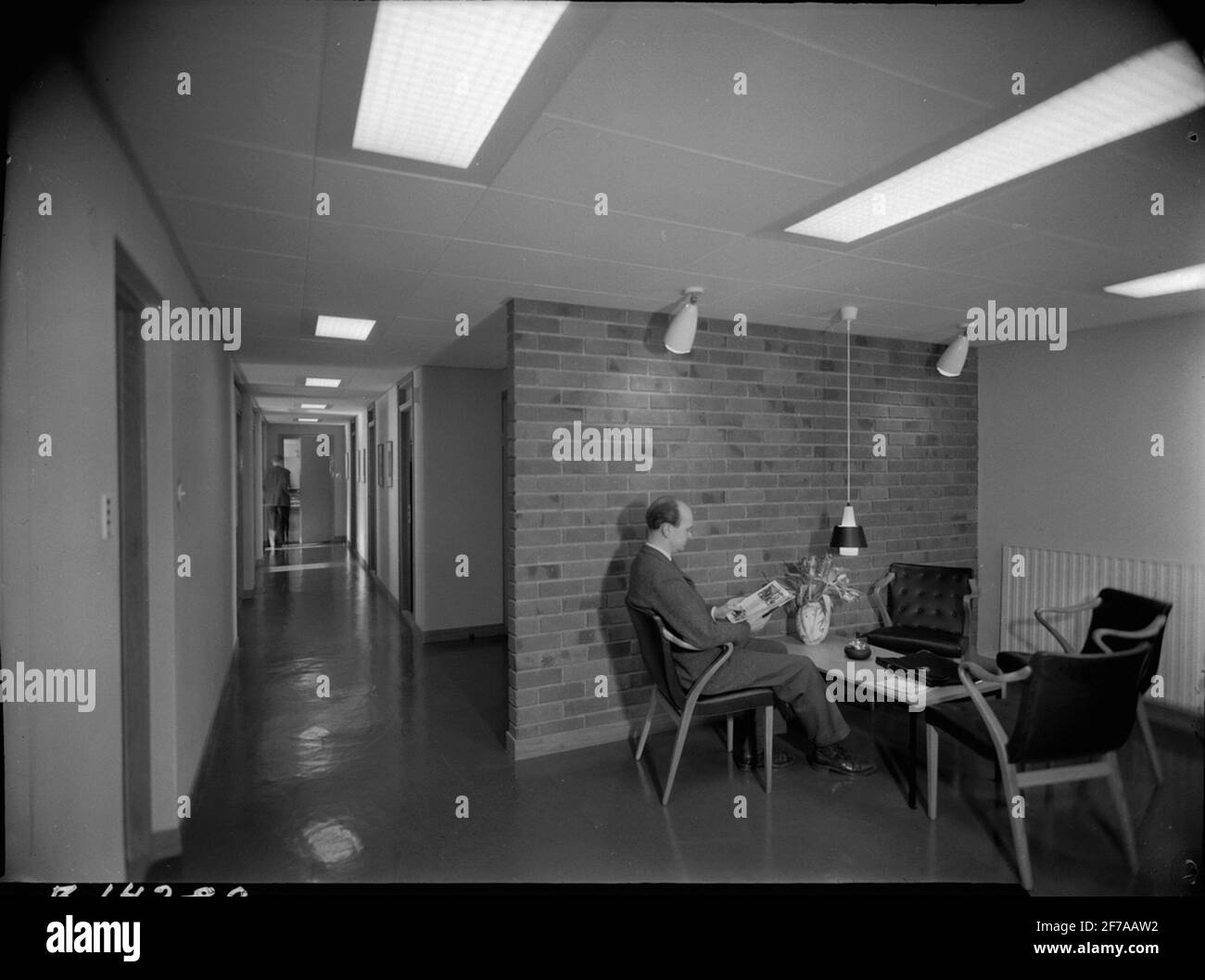 Historical waiting room hi-res stock photography and images - Alamy