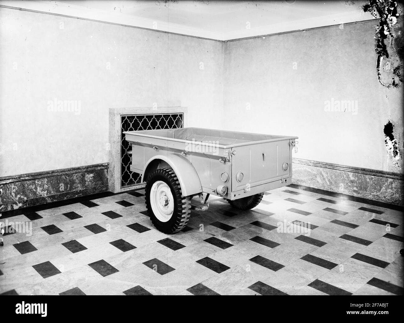 Advertising techniques Black and White Stock Photos & Images - Alamy