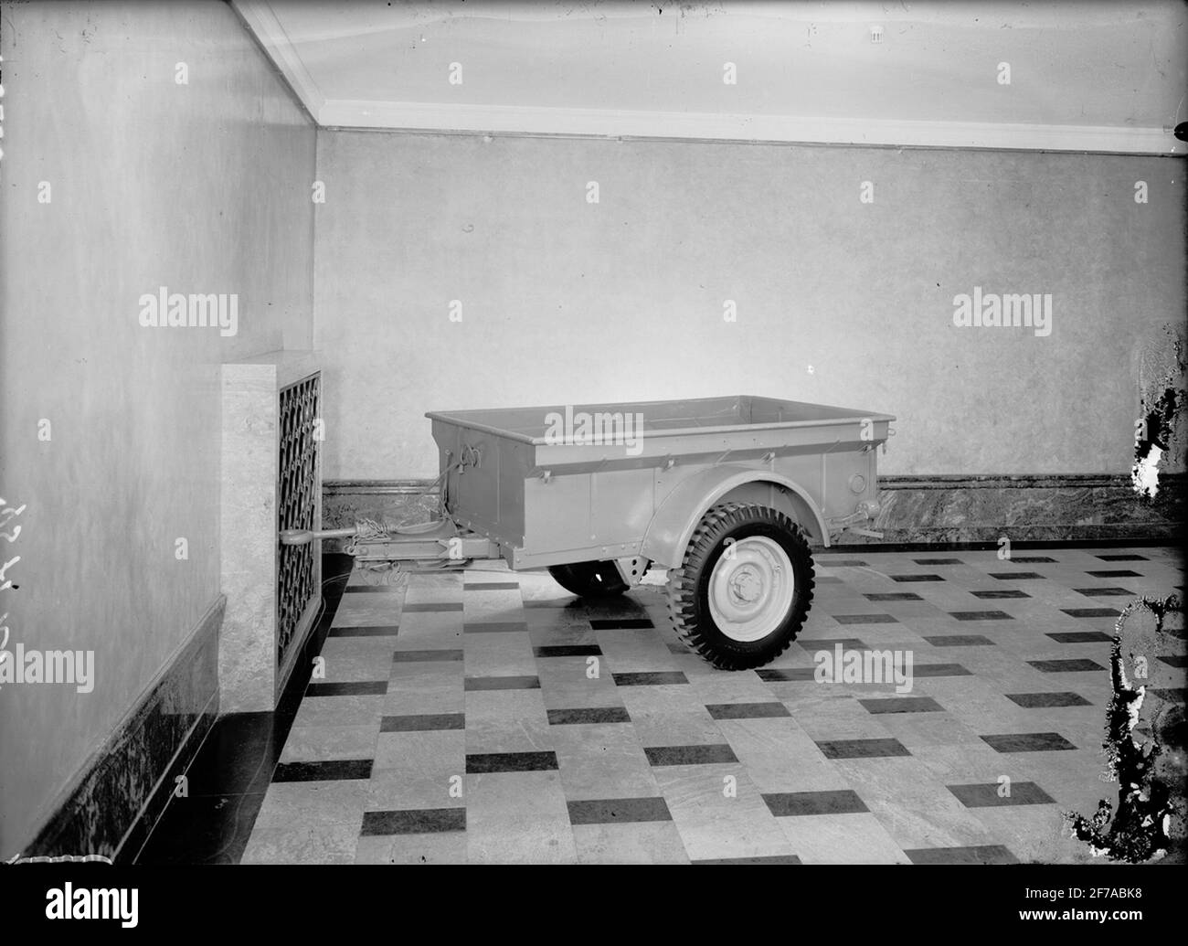 Advertising techniques Black and White Stock Photos & Images - Alamy