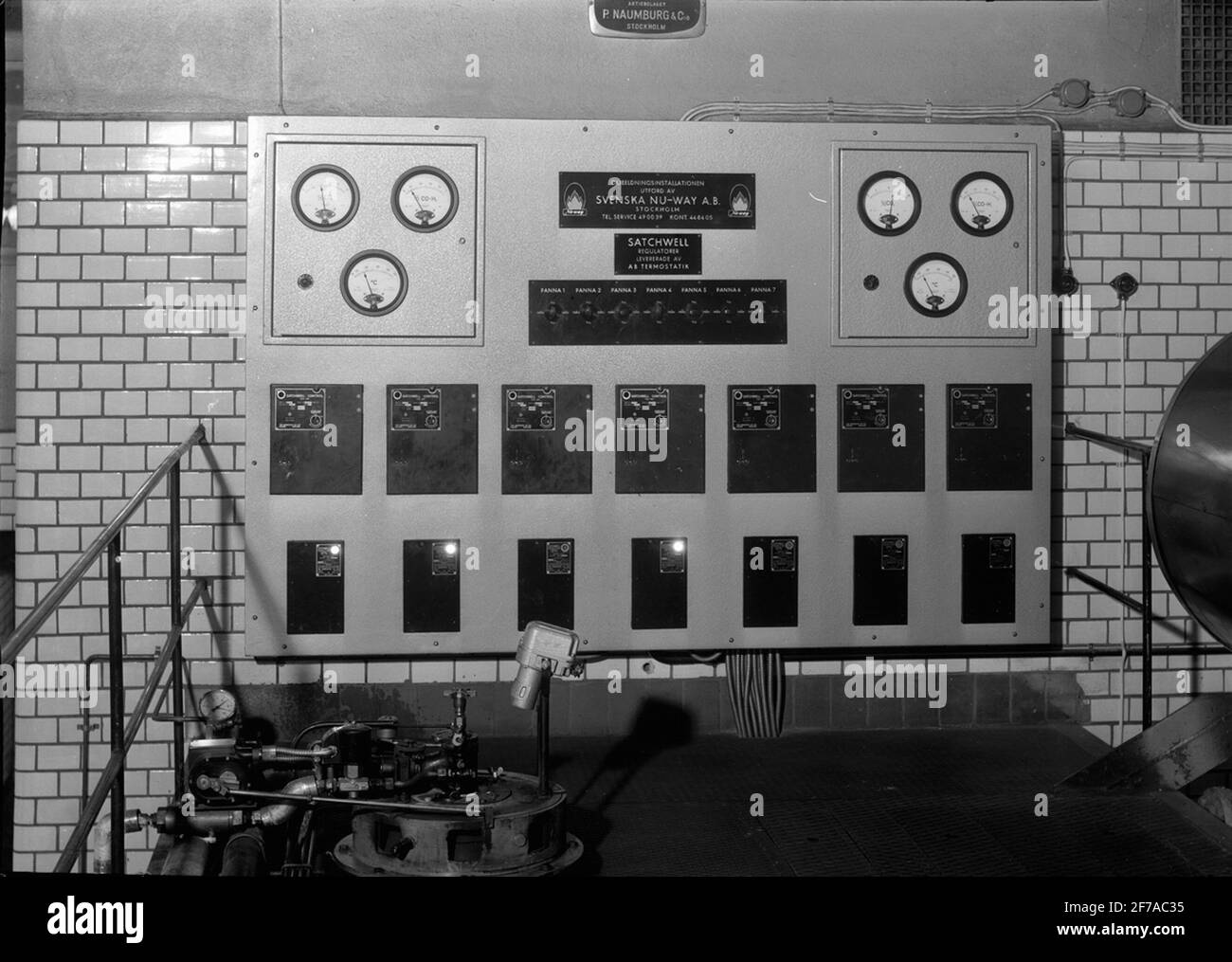 Noise room Black and White Stock Photos & Images - Alamy