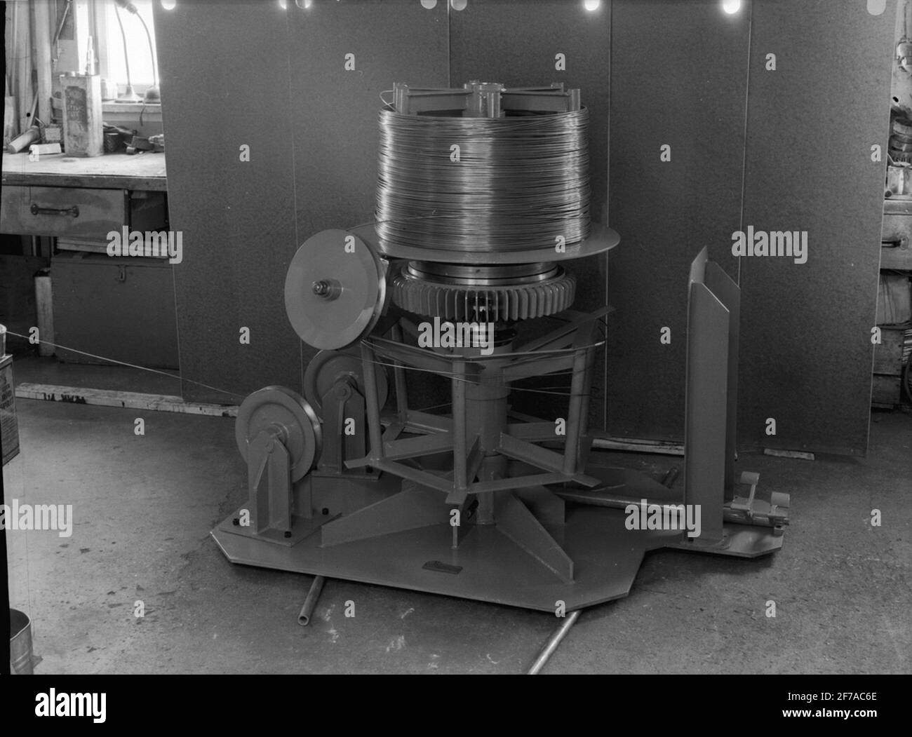 Metal apparatus Black and White Stock Photos & Images - Alamy