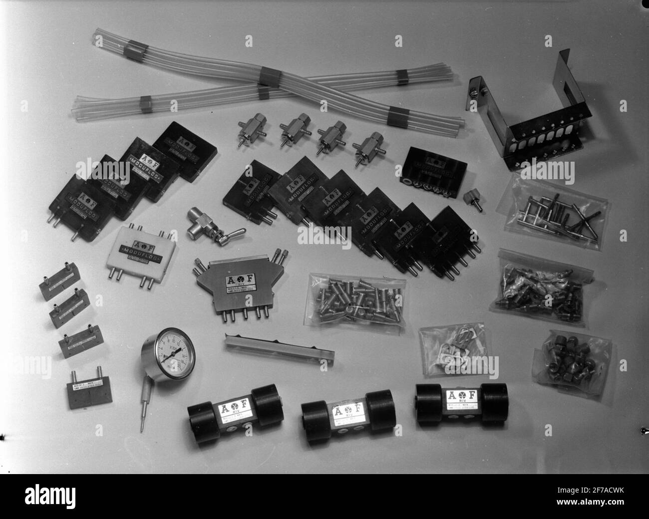 Lab fluid mechanics hi-res stock photography and images - Alamy