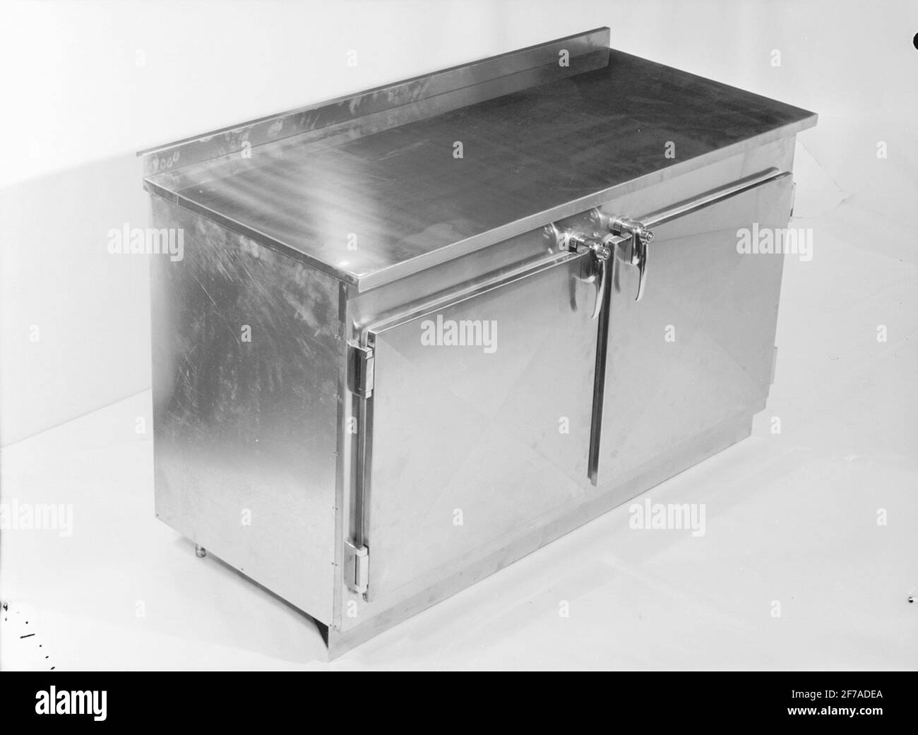 Cooling bench. >> Stock Photo - Alamy