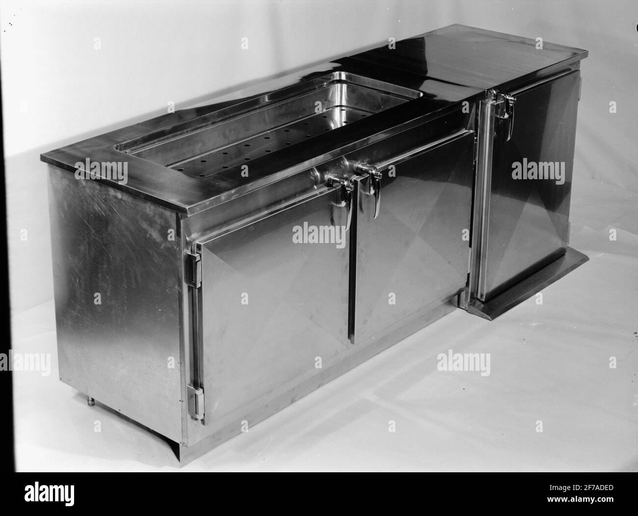 Cooling bench. >> Stock Photo - Alamy